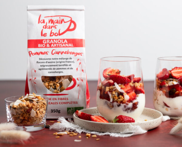 Recette verrines aux fraises granola pommes canneberges